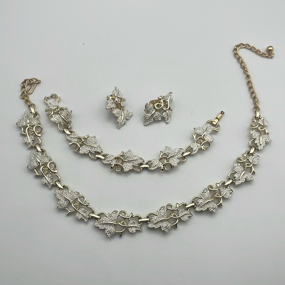 Sarah Coventry | Jewelry | Sarah Coventry Set A1 | Poshmark